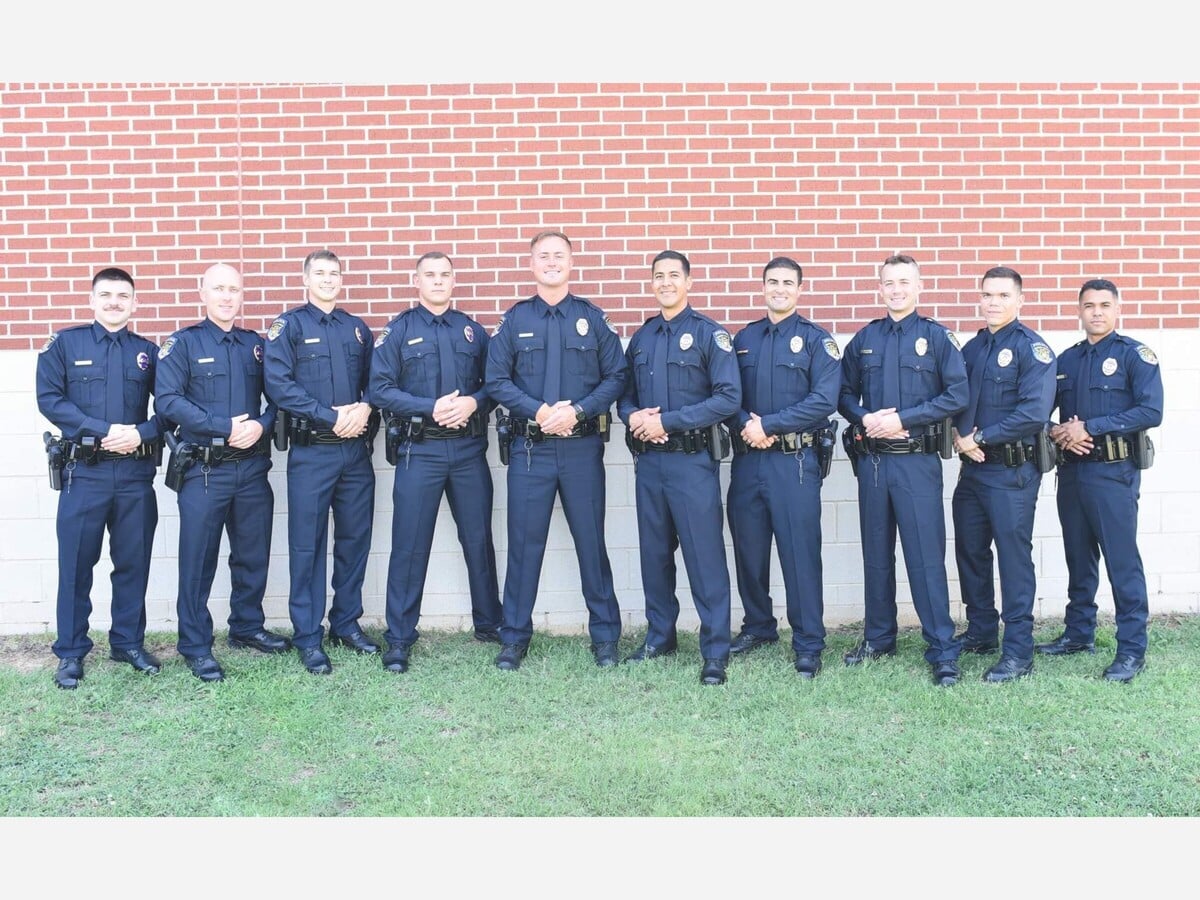 Broken Arrow Police Department graduates 10 new officers | Broken Arrow ...